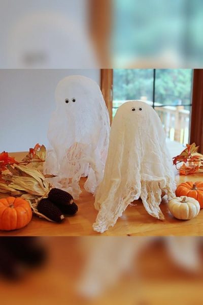 25+ Spooktacular DIY Halloween Decorations for Your Home