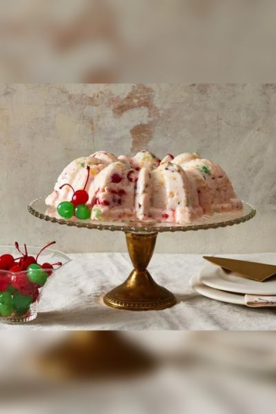 30+ Vintage Christmas Dessert Recipes To Remake In