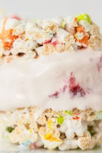 25+ Festive Desserts To Sweeten Up St. Patrick's Day!