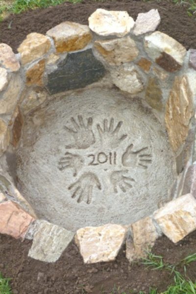 20+ DIY Backyard Fire Pit Ideas For Blazing Brilliance