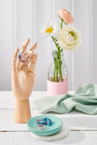 18 Exquisite Resin & Clay Jewelry Ideas - Crazy Laura